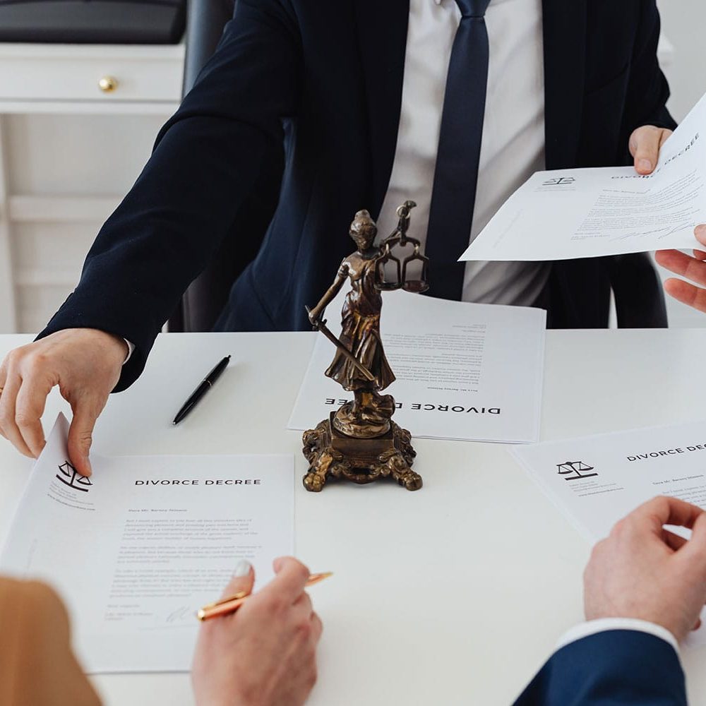 What is the difference between a licence and a lease? - Legalease Lawyers