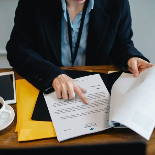 What is the difference between a licence and a lease? - Legalease Lawyers